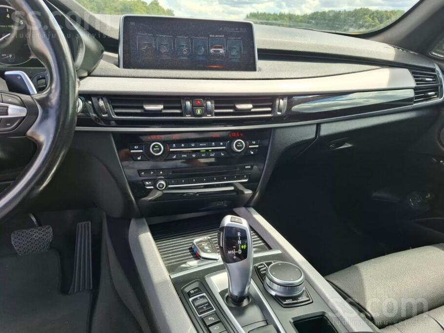 Pelēks BMW X5 2017 Rīga, ar dzinēja tilpumu 2.00 L un nobraukumu 132 tūkst. km par 26500 €, foto 9 vietnē AUTOMOTO.COM.LV