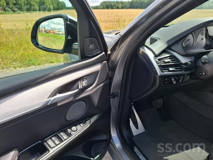 Pelēks BMW X5 2017 Rīga, ar dzinēja tilpumu 2.00 L un nobraukumu 132 tūkst. km par 26500 €, foto 10 vietnē AUTOMOTO.COM.LV