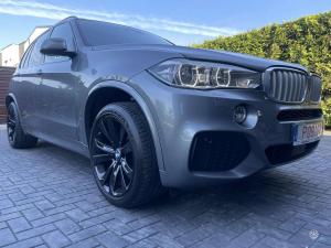 Grey BMW X5 2017 in Kaunas, with an engine capacity of 2.99 L and mileage of 251 thousand km for 20990 €, photo 7 on AUTOMOTO.COM.LV