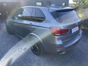 Grey BMW X5 2017 in Kaunas, with an engine capacity of 2.99 L and mileage of 251 thousand km for 20990 €, photo 10 on AUTOMOTO.COM.LV