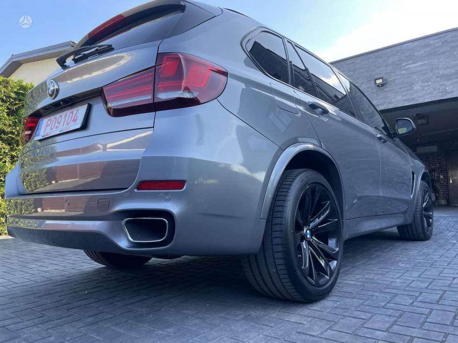 Grey BMW X5 2017 in Kaunas, with an engine capacity of 2.99 L and mileage of 251 thousand km for 20990 €, photo 13 on AUTOMOTO.COM.LV