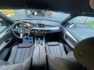 Grey BMW X5 2017 in Kaunas, with an engine capacity of 2.99 L and mileage of 251 thousand km for 20990 €, photo 18 on AUTOMOTO.COM.LV