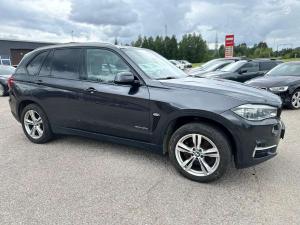 Grey BMW X5 2017 in Rokiskis, with an engine capacity of 2.00 L and mileage of 280 thousand km for 10950 €, photo 7 on AUTOMOTO.COM.LV