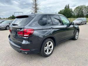 Grey BMW X5 2017 in Rokiskis, with an engine capacity of 2.00 L and mileage of 280 thousand km for 10950 €, photo 10 on AUTOMOTO.COM.LV