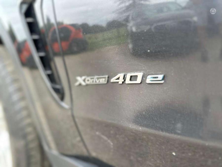Grey BMW X5 2017 in Rokiskis, with an engine capacity of 2.00 L and mileage of 280 thousand km for 10950 €, photo 13 on AUTOMOTO.COM.LV