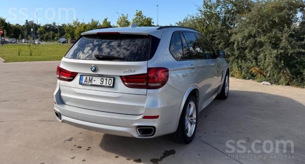 Grey BMW X5 2017 in Liepaja, with an engine capacity of 3.00 L and mileage of 164 thousand km for 22500 €, photo 3 on AUTOMOTO.COM.LV