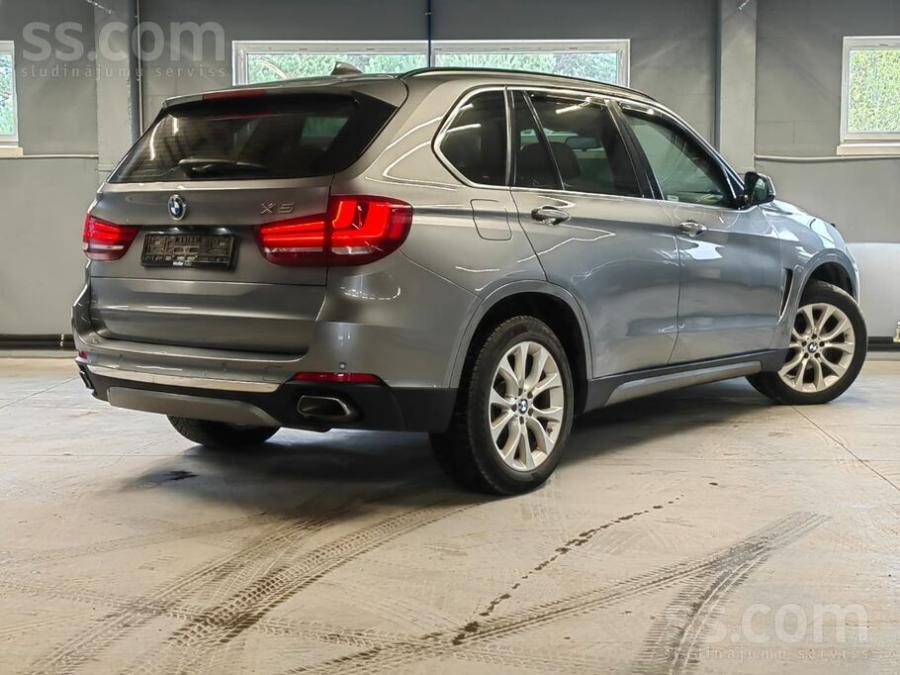 Pelēks BMW X5 2017 Jūrmala, ar dzinēja tilpumu 3.00 L un nobraukumu 180 tūkst. km par 15950 €, foto 5 vietnē AUTOMOTO.COM.LV
