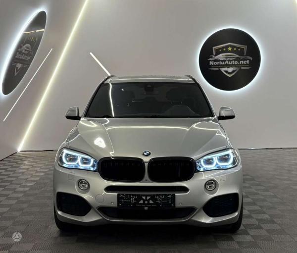 Grey BMW X5 2017 in Marijampole, with an engine capacity of 2.99 L and mileage of 268 thousand km for 22999 €, photo 6 on AUTOMOTO.COM.LV