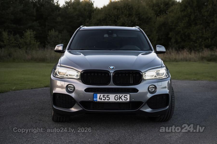 Pelēks BMW X5 2017 Rapla, ar dzinēja tilpumu 3.00 L un nobraukumu 318 tūkst. km par 22000 €, foto 3 vietnē AUTOMOTO.COM.LV