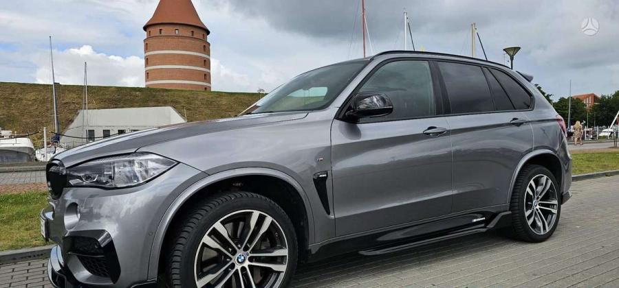 Grey BMW X5 2017 in Klaipeda, with an engine capacity of 2.99 L and mileage of 245 thousand km for 22500 €, photo 3 on AUTOMOTO.COM.LV