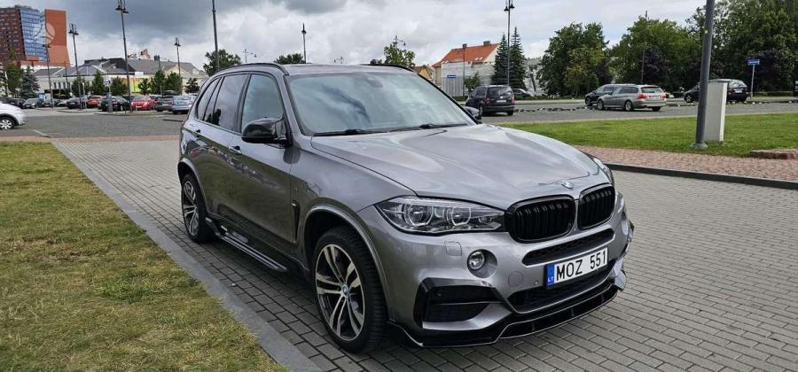 Grey BMW X5 2017 in Klaipeda, with an engine capacity of 2.99 L and mileage of 245 thousand km for 22500 €, photo 5 on AUTOMOTO.COM.LV