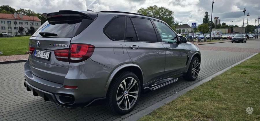 Grey BMW X5 2017 in Klaipeda, with an engine capacity of 2.99 L and mileage of 245 thousand km for 22500 €, photo 10 on AUTOMOTO.COM.LV