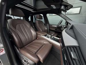 Pelēks BMW X5 2017 Kauņa, ar dzinēja tilpumu 2.99 L un nobraukumu 162 tūkst. km par 25500 €, foto 20 vietnē AUTOMOTO.COM.LV