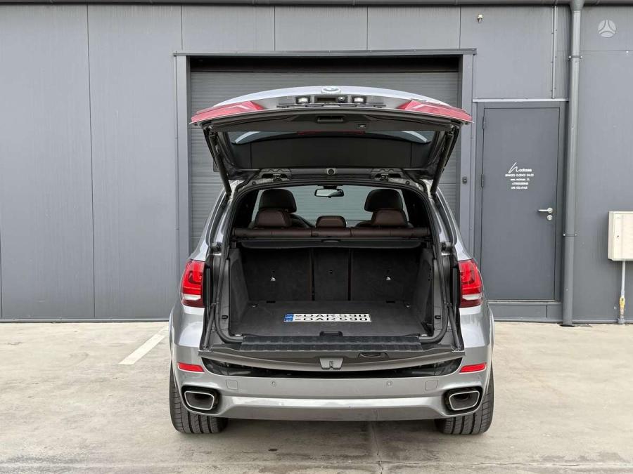 Pelēks BMW X5 2017 Kauņa, ar dzinēja tilpumu 2.99 L un nobraukumu 162 tūkst. km par 25500 €, foto 31 vietnē AUTOMOTO.COM.LV