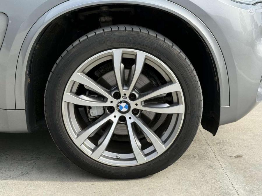 Pelēks BMW X5 2017 Kauņa, ar dzinēja tilpumu 2.99 L un nobraukumu 162 tūkst. km par 25500 €, foto 34 vietnē AUTOMOTO.COM.LV