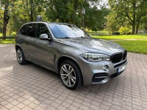 Pelēks BMW X5 2017 Cēsis, ar dzinēja tilpumu 3.00 L un nobraukumu 202 tūkst. km par 28200 €, foto 4 vietnē AUTOMOTO.COM.LV
