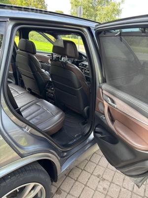 Pelēks BMW X5 2017 Cēsis, ar dzinēja tilpumu 3.00 L un nobraukumu 202 tūkst. km par 28200 €, foto 7 vietnē AUTOMOTO.COM.LV