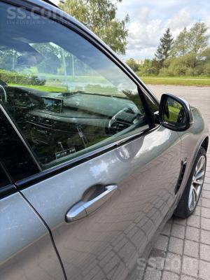 Pelēks BMW X5 2017 Cēsis, ar dzinēja tilpumu 3.00 L un nobraukumu 202 tūkst. km par 28200 €, foto 8 vietnē AUTOMOTO.COM.LV