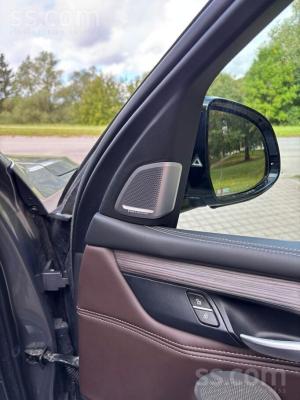 Pelēks BMW X5 2017 Cēsis, ar dzinēja tilpumu 3.00 L un nobraukumu 202 tūkst. km par 28200 €, foto 9 vietnē AUTOMOTO.COM.LV