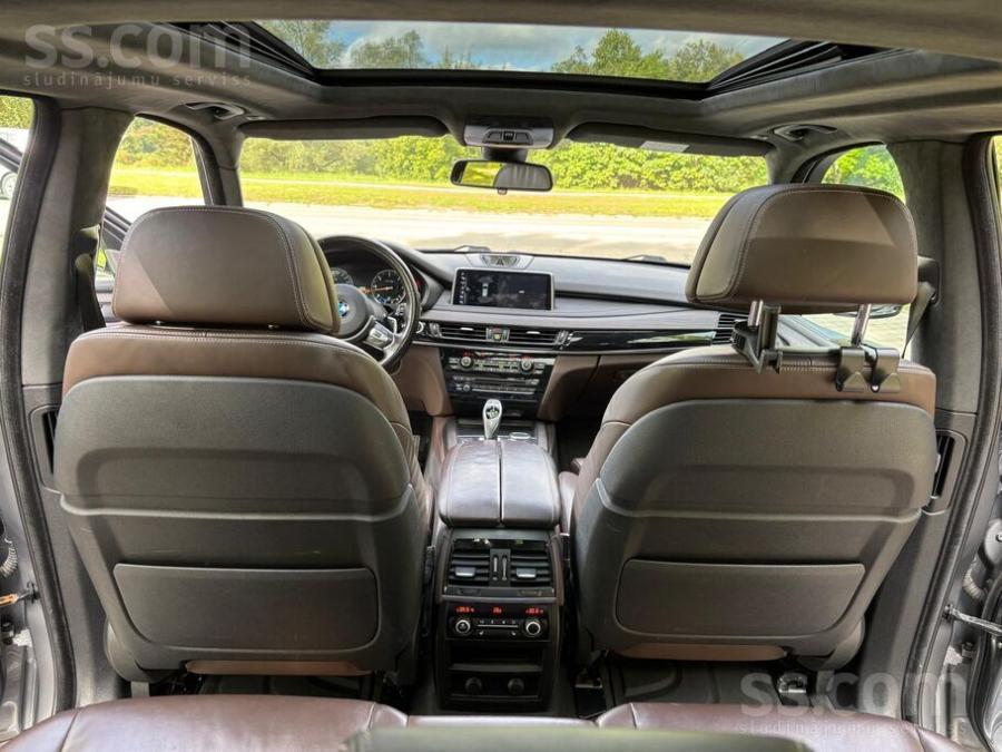 Pelēks BMW X5 2017 Cēsis, ar dzinēja tilpumu 3.00 L un nobraukumu 202 tūkst. km par 28200 €, foto 10 vietnē AUTOMOTO.COM.LV