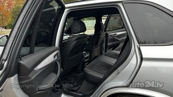 Pelēks BMW X5 2017 Tallina, ar dzinēja tilpumu 3.00 L un nobraukumu 118 tūkst. km par 32900 €, foto 5 vietnē AUTOMOTO.COM.LV