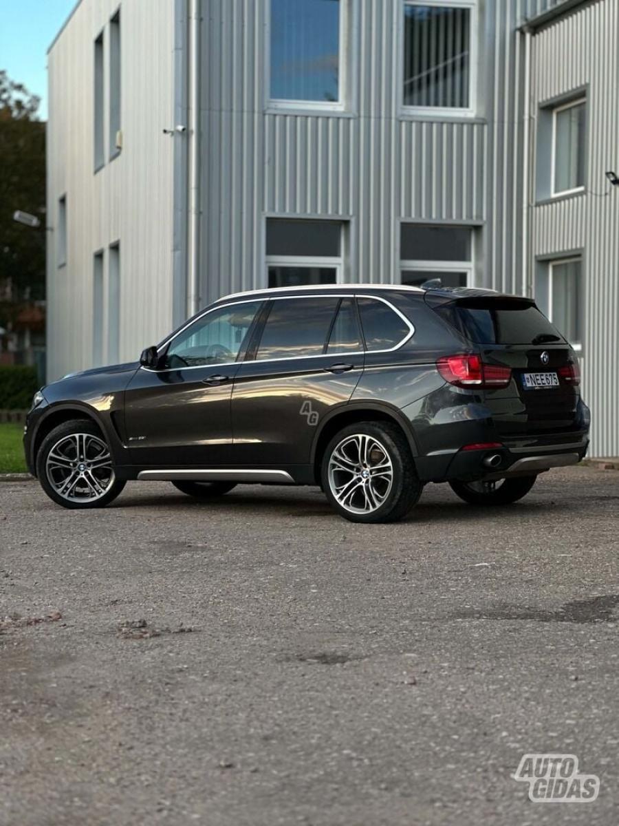 Pelēks BMW X5 2017 Skuodas, ar dzinēja tilpumu 3.50 L un nobraukumu 203 tūkst. km par 15900 €, foto 1 vietnē AUTOMOTO.COM.LV