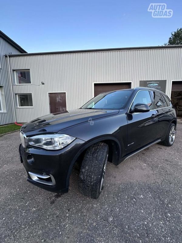 BMW X5 2017 Skuodas vietnÄ PelÄks BMW X5 2017 Skuodas, ar dzinÄja tilpumu 3.50 L un nobraukumu 203 tÅ«kst. km par 15900 ā¬, foto 4 vietnÄ AUTOMOTO.COM.LV