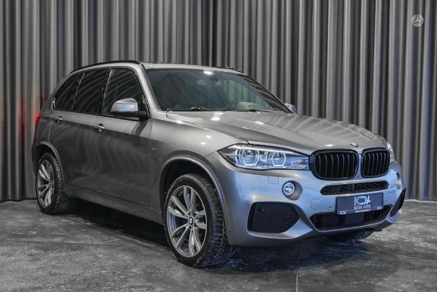 Grey BMW X5 2018 in Marijampole, with an engine capacity of 2.99 L and mileage of 244 thousand km for 24850 €, photo 1 on AUTOMOTO.COM.LV