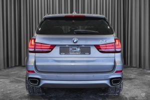 Grey BMW X5 2018 in Marijampole, with an engine capacity of 2.99 L and mileage of 244 thousand km for 24850 €, photo 9 on AUTOMOTO.COM.LV