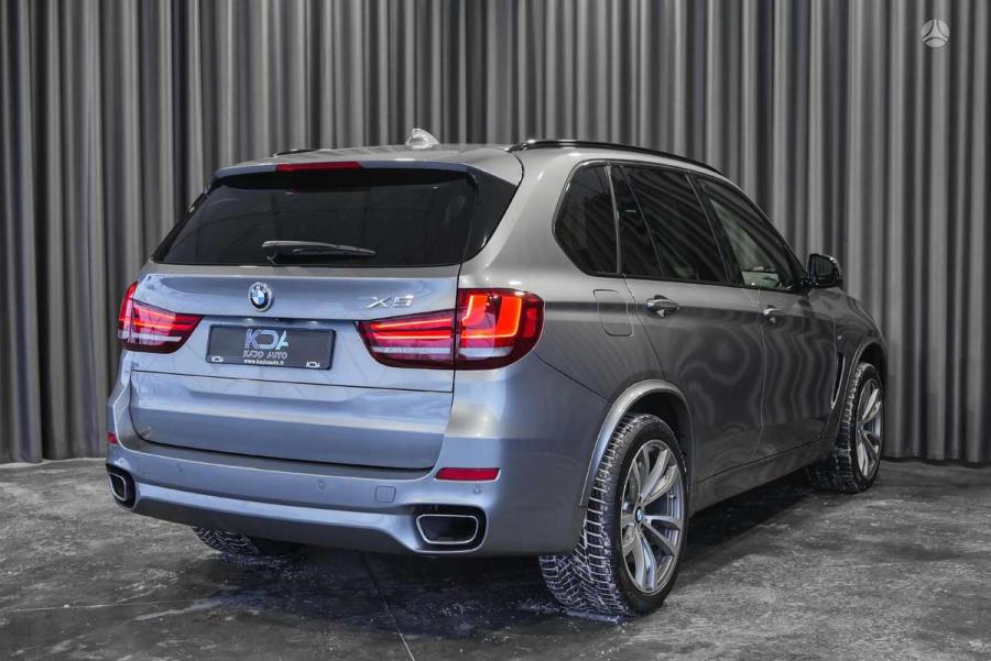 Grey BMW X5 2018 in Marijampole, with an engine capacity of 2.99 L and mileage of 244 thousand km for 24850 €, photo 11 on AUTOMOTO.COM.LV