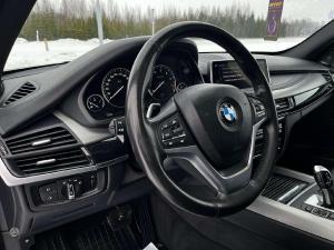 Grey BMW X5 2018 in Raseiniai, with an engine capacity of 2.00 L and mileage of 95 thousand km for 21950 €, photo 14 on AUTOMOTO.COM.LV