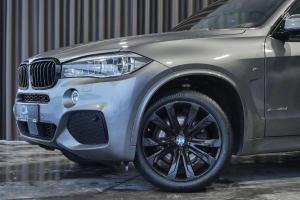 Pelēks BMW X5 2018 Marijampole, ar dzinēja tilpumu 2.99 L un nobraukumu 235 tūkst. km par 26450 €, foto 6 vietnē AUTOMOTO.COM.LV