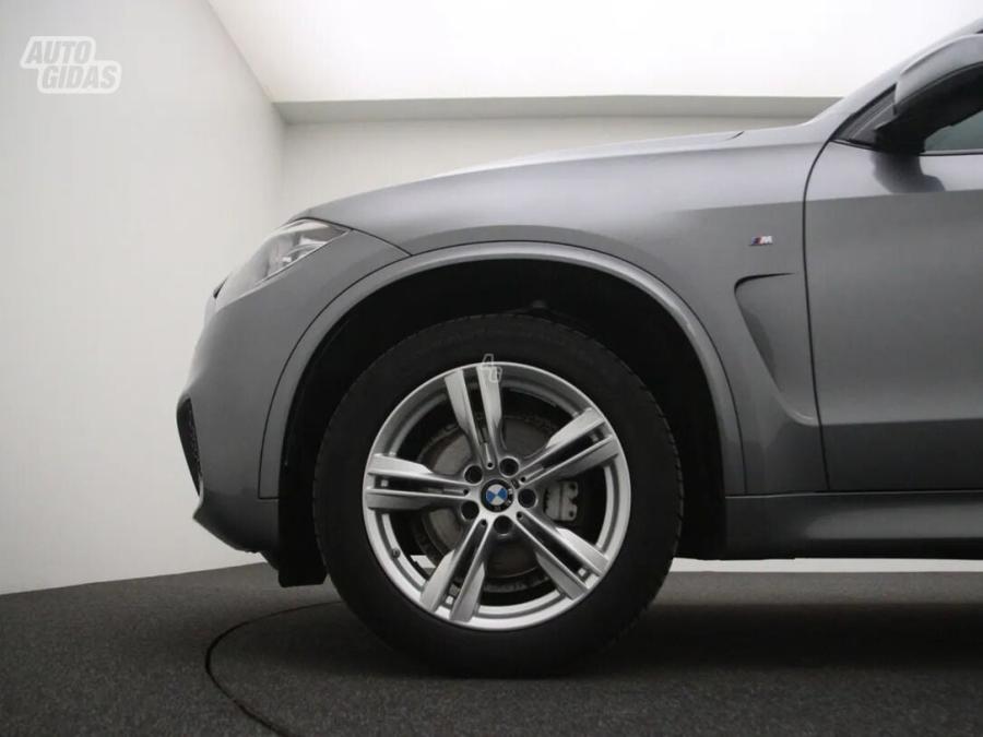 Pelēks BMW X5 2018 Viļņa, ar dzinēja tilpumu 2.00 L un nobraukumu 173 tūkst. km par 25899 €, foto 28 vietnē AUTOMOTO.COM.LV