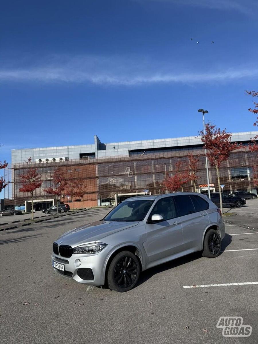 Grey BMW X5 2018 in Klaipeda, with an engine capacity of 3.00 L and mileage of 70 thousand km for 26300 €, photo 3 on AUTOMOTO.COM.LV