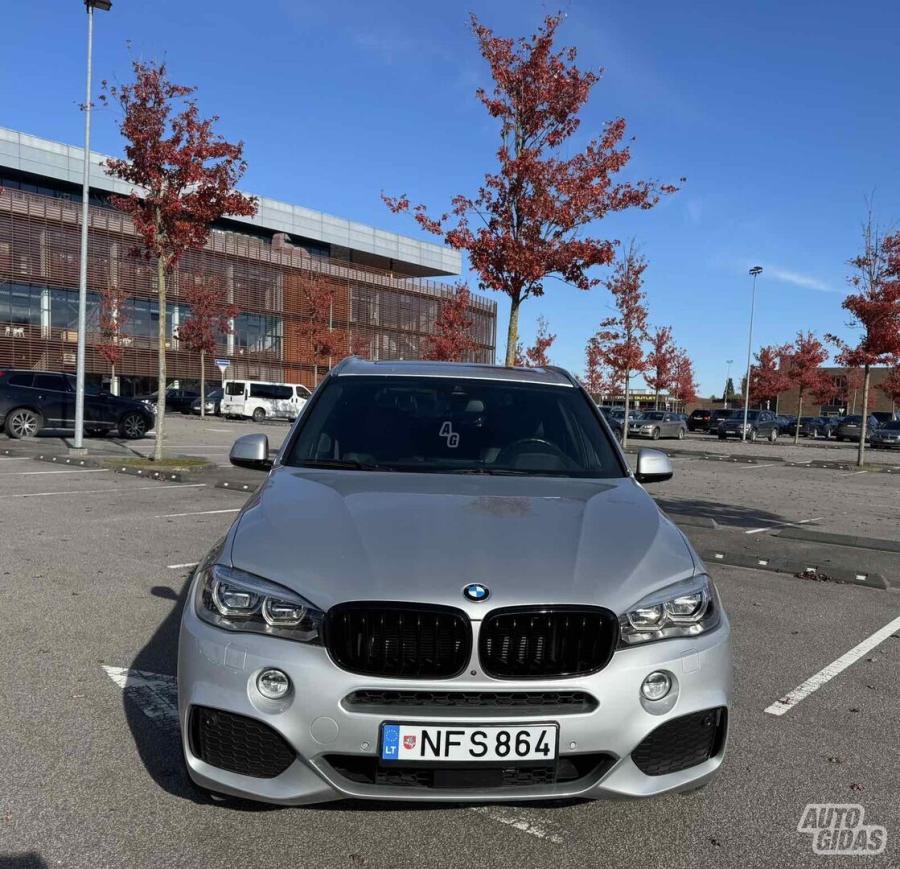 Grey BMW X5 2018 in Klaipeda, with an engine capacity of 3.00 L and mileage of 70 thousand km for 26300 €, photo 4 on AUTOMOTO.COM.LV