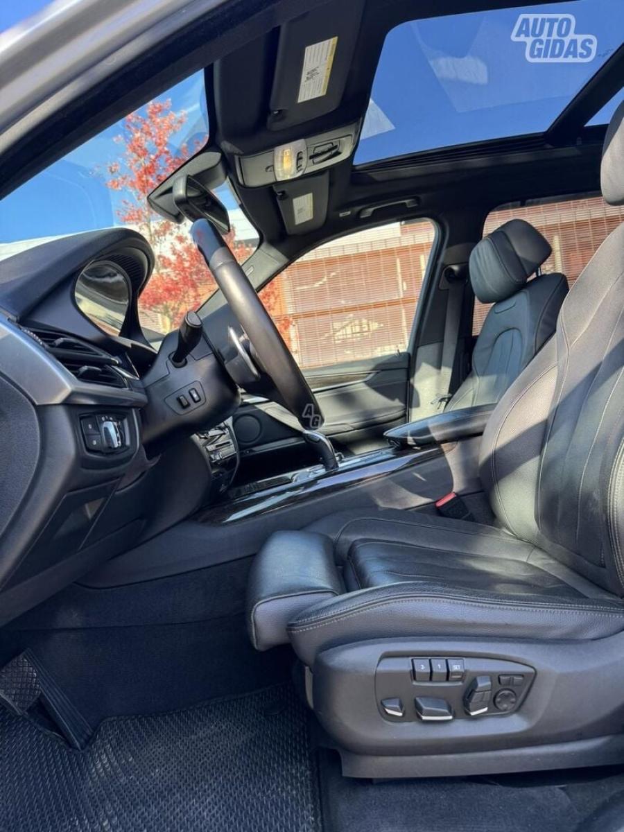 Grey BMW X5 2018 in Klaipeda, with an engine capacity of 3.00 L and mileage of 70 thousand km for 26300 €, photo 13 on AUTOMOTO.COM.LV