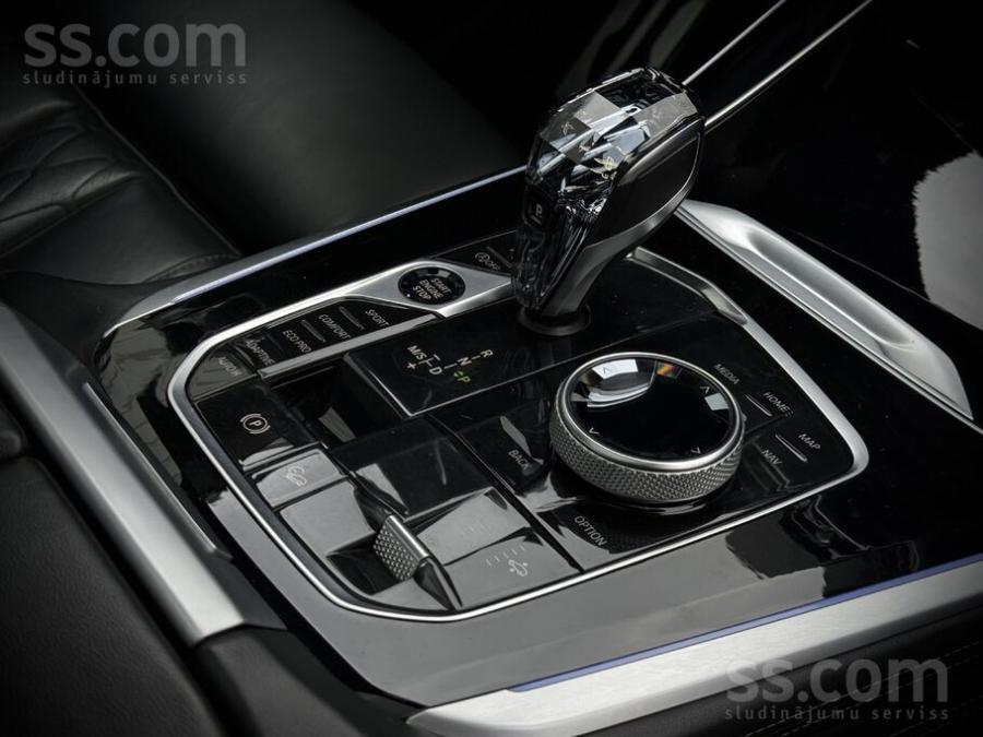 Grey BMW X5 2018 in Tukums, with an engine capacity of 3.00 L and mileage of 199 thousand km for 38999 €, photo 15 on AUTOMOTO.COM.LV