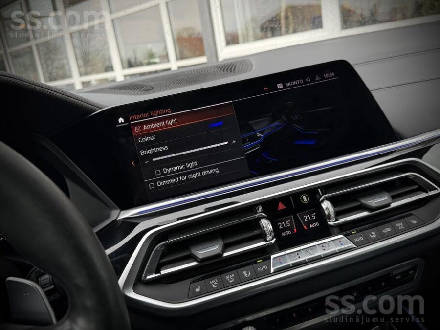 Grey BMW X5 2018 in Tukums, with an engine capacity of 3.00 L and mileage of 199 thousand km for 38999 €, photo 27 on AUTOMOTO.COM.LV