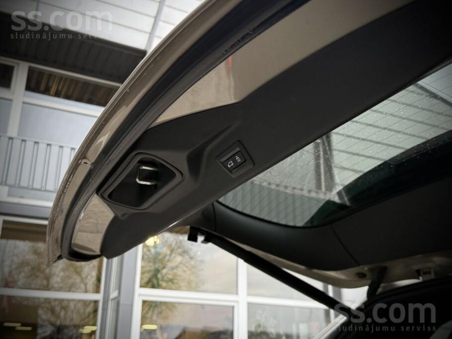 Grey BMW X5 2018 in Tukums, with an engine capacity of 3.00 L and mileage of 199 thousand km for 38999 €, photo 30 on AUTOMOTO.COM.LV