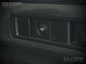 Grey BMW X5 2018 in Tukums, with an engine capacity of 3.00 L and mileage of 199 thousand km for 38999 €, photo 32 on AUTOMOTO.COM.LV