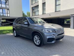 Grey BMW X5 2018 in Kaunas, with an engine capacity of 2.00 L and mileage of 149 thousand km for 18500 €, photo 3 on AUTOMOTO.COM.LV