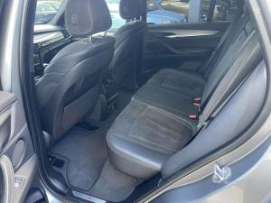 Grey BMW X5 2018 in Kaunas, with an engine capacity of 2.00 L and mileage of 149 thousand km for 18500 €, photo 16 on AUTOMOTO.COM.LV