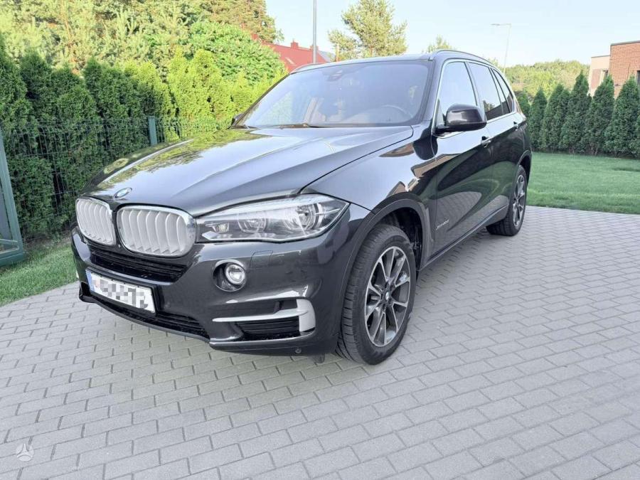 Pelēks BMW X5 2018 Viļņa, ar dzinēja tilpumu 2.99 L un nobraukumu 211 tūkst. km par 25700 €, foto 1 vietnē AUTOMOTO.COM.LV