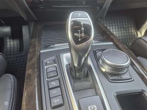 Pelēks BMW X5 2018 Viļņa, ar dzinēja tilpumu 2.99 L un nobraukumu 211 tūkst. km par 25700 €, foto 21 vietnē AUTOMOTO.COM.LV