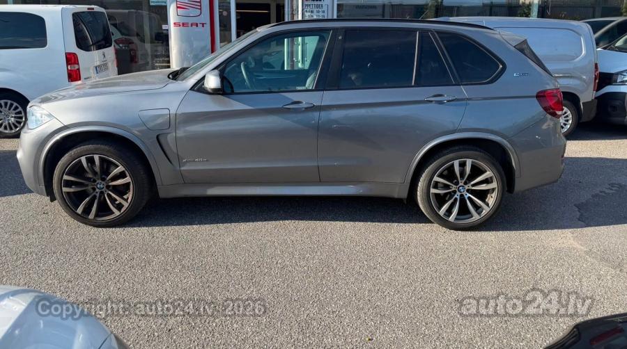 Pelēks BMW X5 2018 Pērnava, ar dzinēja tilpumu 2.00 L un nobraukumu 129 tūkst. km par 26500 €, foto 1 vietnē AUTOMOTO.COM.LV