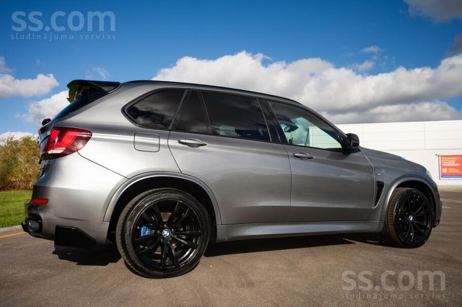 Pelēks BMW X5 2018 Daugavpils, ar dzinēja tilpumu 3.00 L un nobraukumu 97 tūkst. km par 30000 €, foto 6 vietnē AUTOMOTO.COM.LV