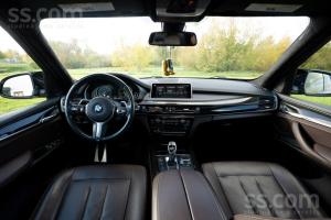 Pelēks BMW X5 2018 Daugavpils, ar dzinēja tilpumu 3.00 L un nobraukumu 97 tūkst. km par 30000 €, foto 14 vietnē AUTOMOTO.COM.LV