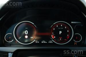 Pelēks BMW X5 2018 Daugavpils, ar dzinēja tilpumu 3.00 L un nobraukumu 97 tūkst. km par 30000 €, foto 18 vietnē AUTOMOTO.COM.LV