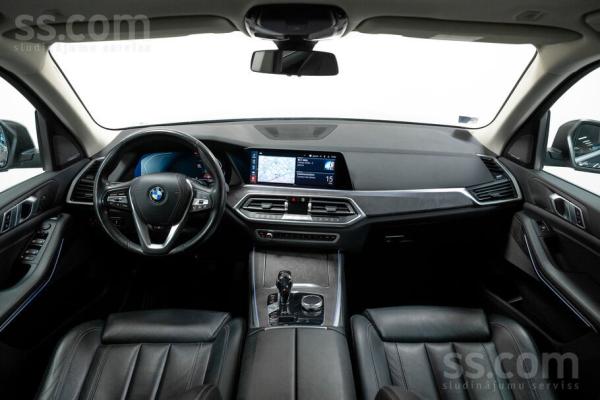 Pelēks BMW X5 2019 Rīga, ar dzinēja tilpumu 3.00 L un nobraukumu 157 tūkst. km par 38900 €, foto 4 vietnē AUTOMOTO.COM.LV