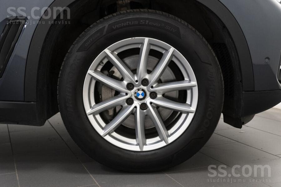 Pelēks BMW X5 2019 Rīga, ar dzinēja tilpumu 3.00 L un nobraukumu 157 tūkst. km par 38900 €, foto 12 vietnē AUTOMOTO.COM.LV